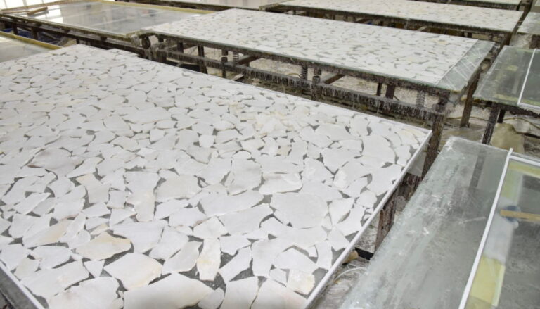 Amberlite USA – Translucent stone panels